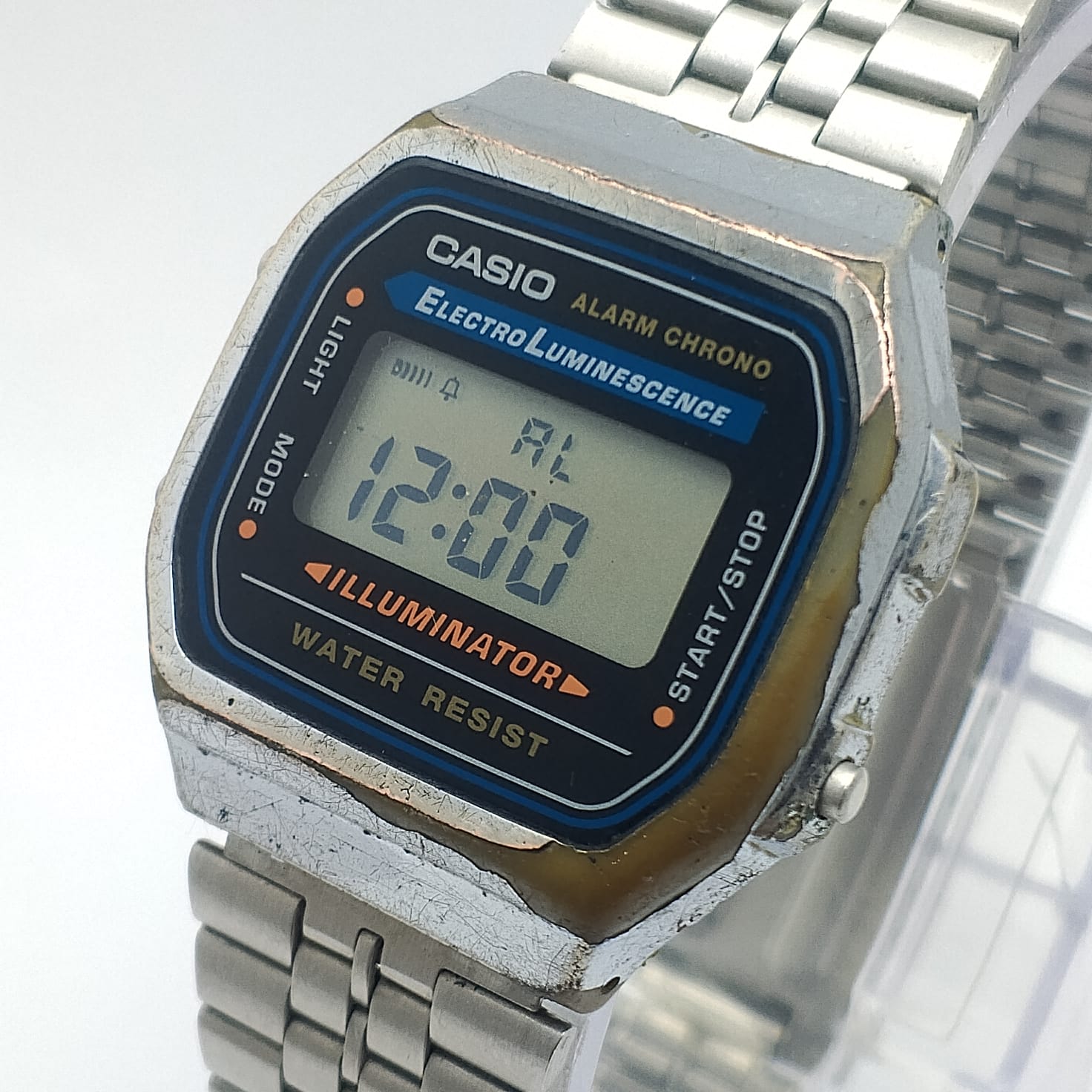 Casio A168 Module 1572 Alarm Chrono Quartz Vintage Watch