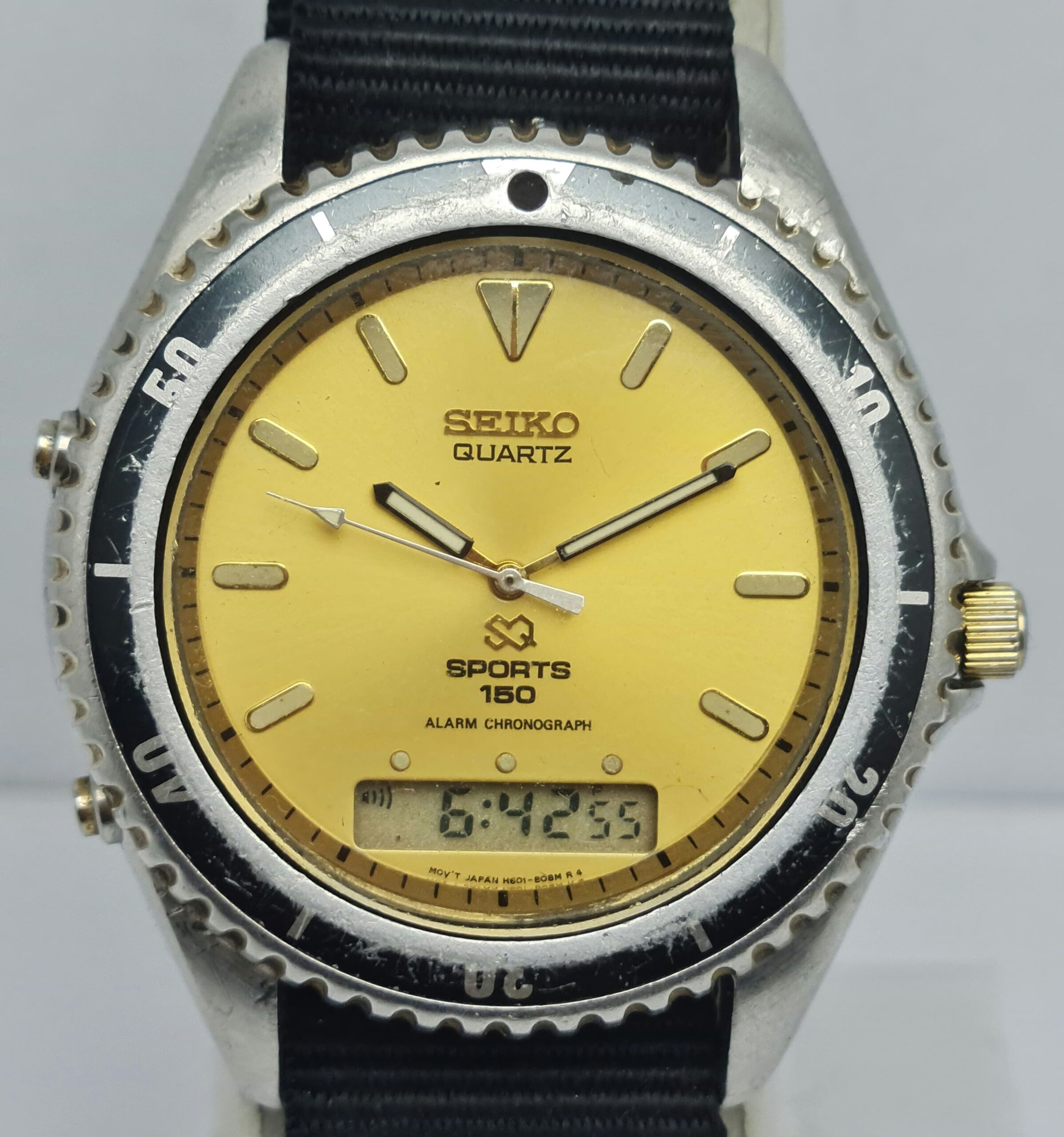 Seiko Quartz Sports H601-8081 Alarm Chronograph Ana-Digi Vintage Men's Watch UMB98SHA8